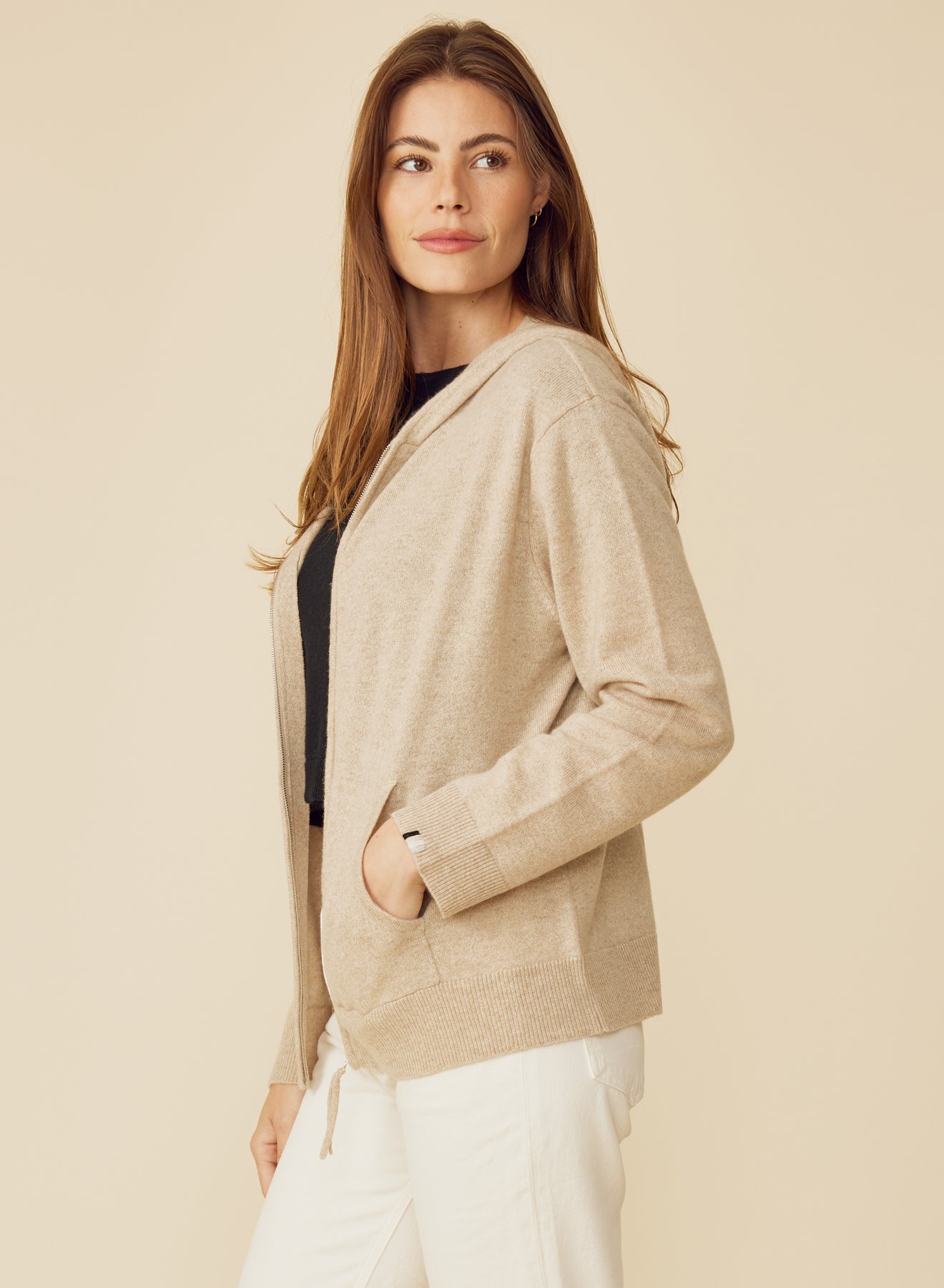 Cashmere – One Grey Day